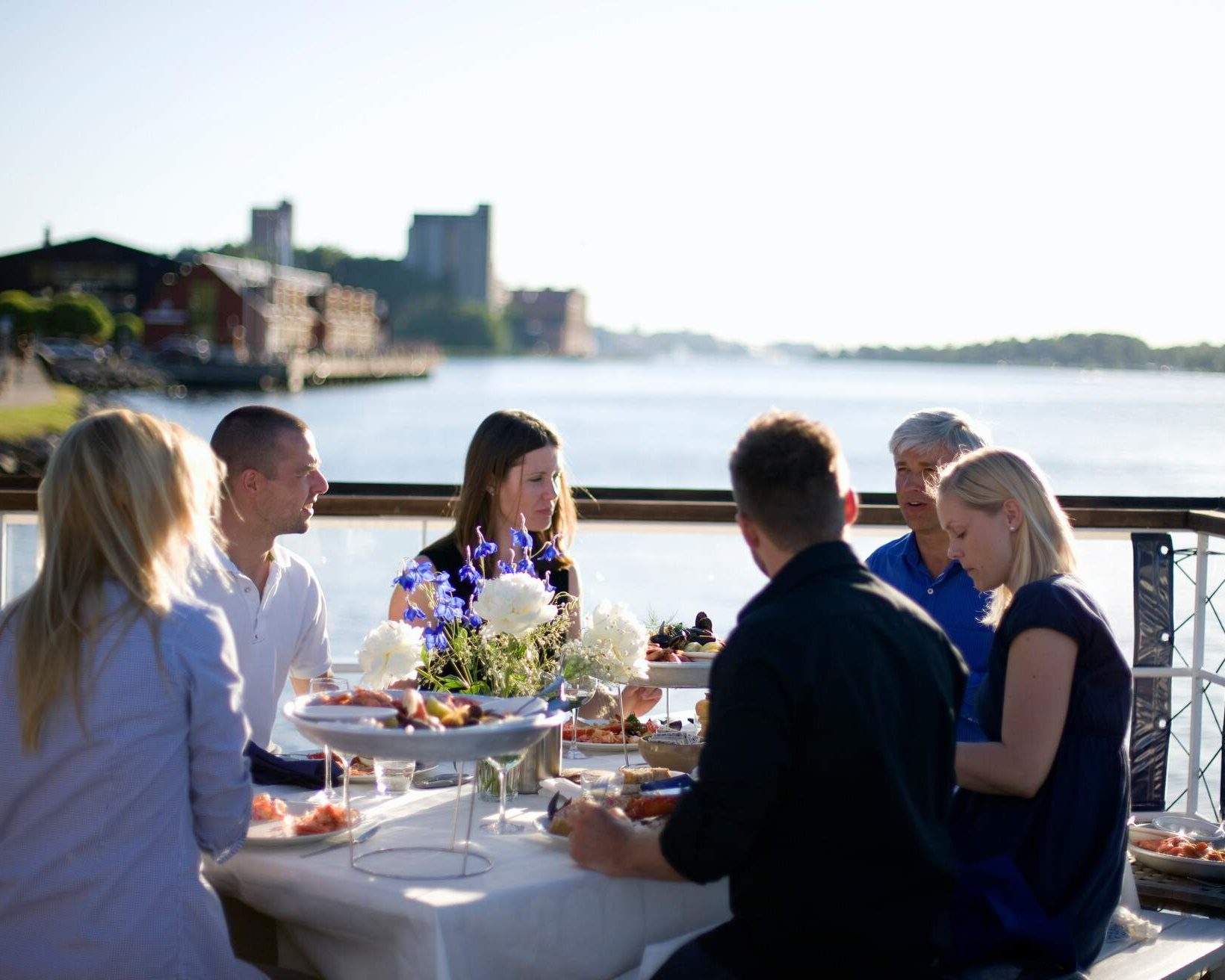 Topp 10 restauranger i Gävle för den bästa matupplevelsen | momondo